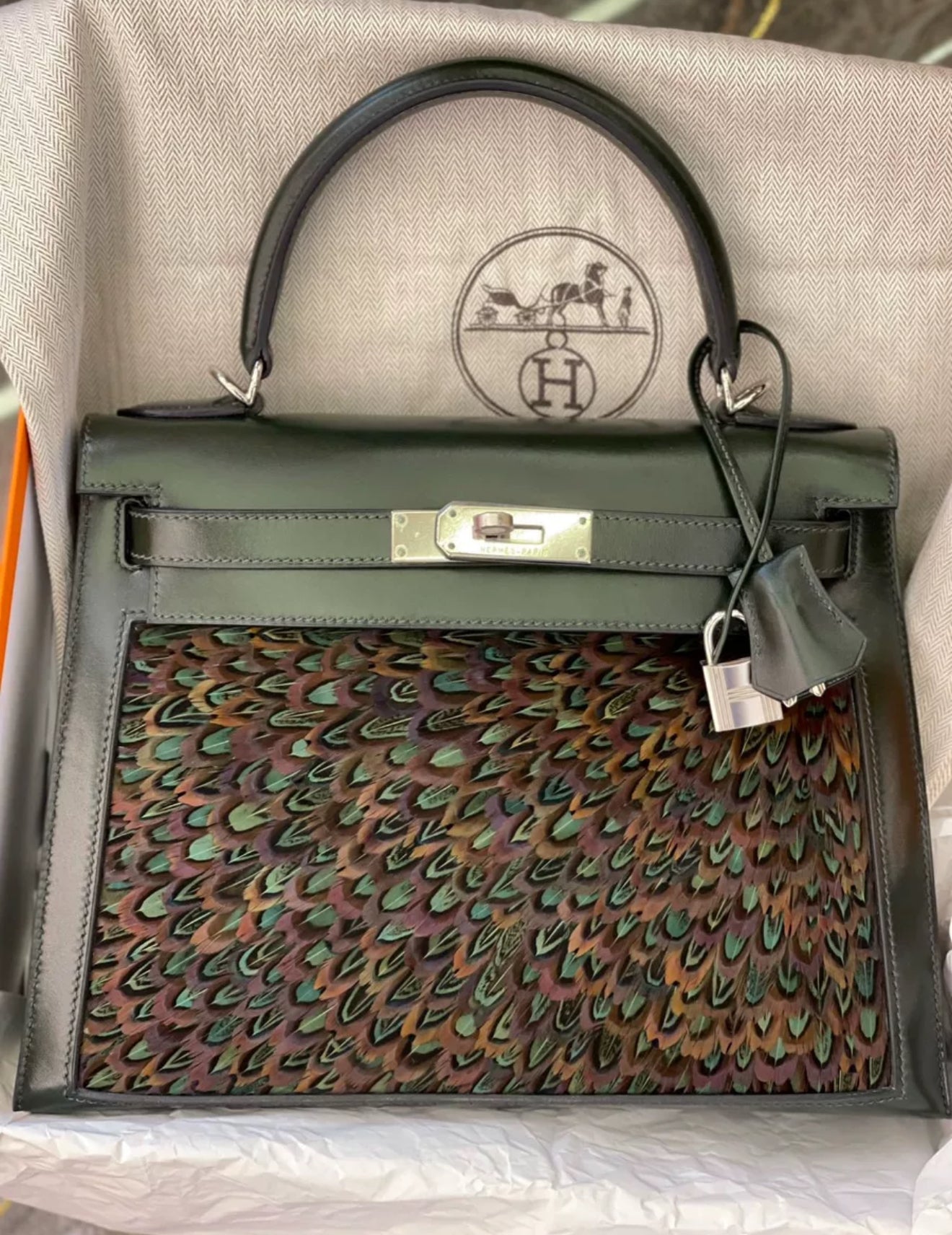 Hermes Kelly 28 Vert Fonce Calf Box Leather Peacock Feather Palladium ...
