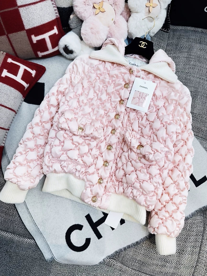 Chanel 22N Coco Neige collection pink hooded jacket – Wararni.com