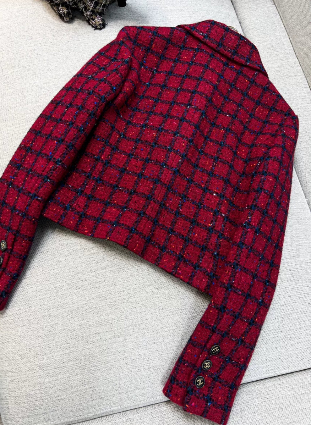 Chanel 22k red tweed jacket – Wararni.com