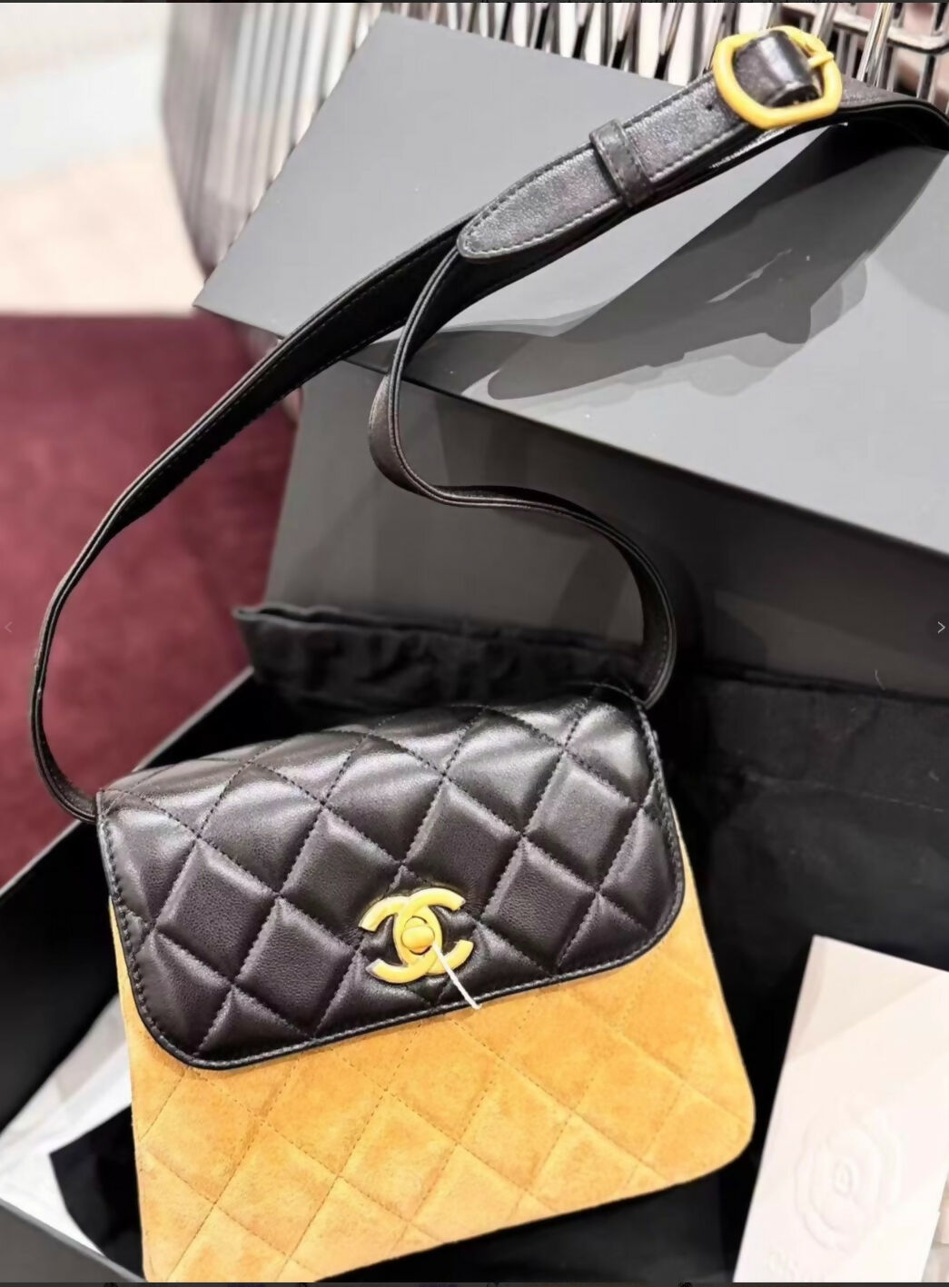 Chanel 25A leather & suede square flap bag – Wararni.com