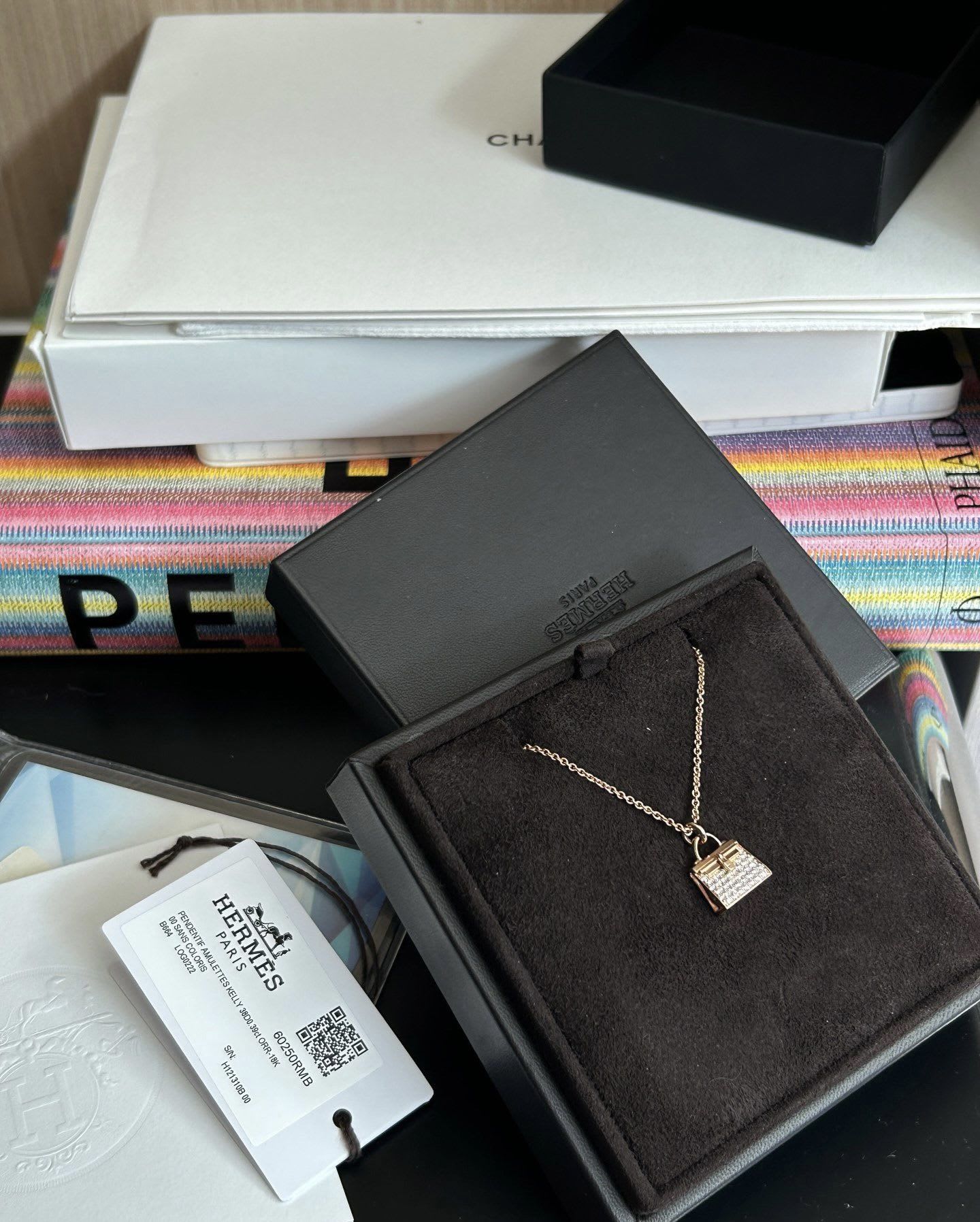 Hermes New Kelly Rose Gold Diamond Necklace – Wararni.com