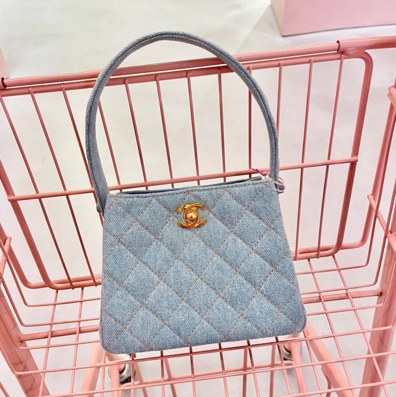 Chanel Kelly blue denim handbag – Wararni.com