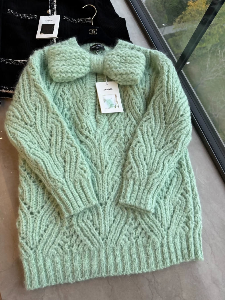 Chanel 25k mint green oversized bow sweater – Wararni.com